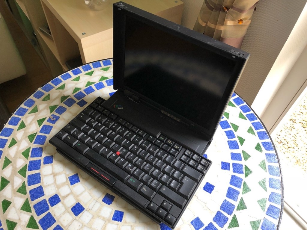 Computermuseum: IBM Thinkpad 701CS from 1994