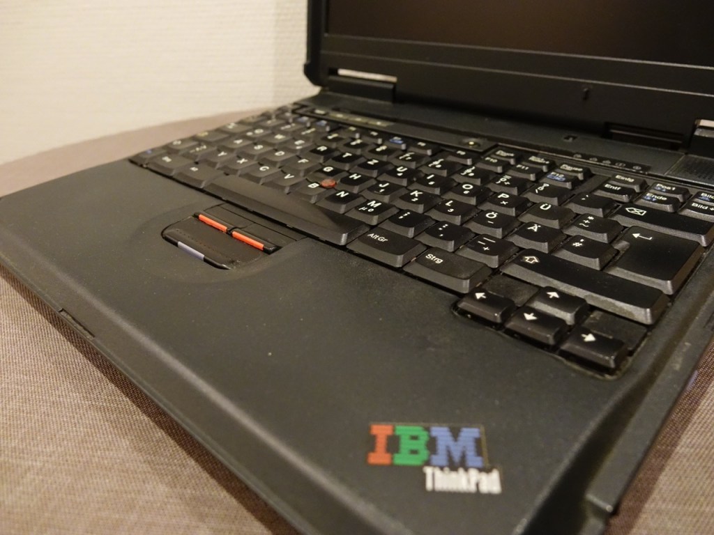 Computermuseum: IBM Thinkpad A20m from 2000