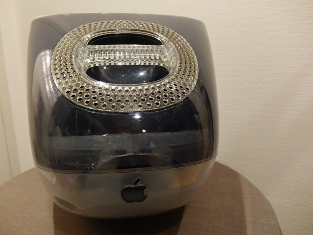 Computermuseum: Apple iMac G3 from 2000
