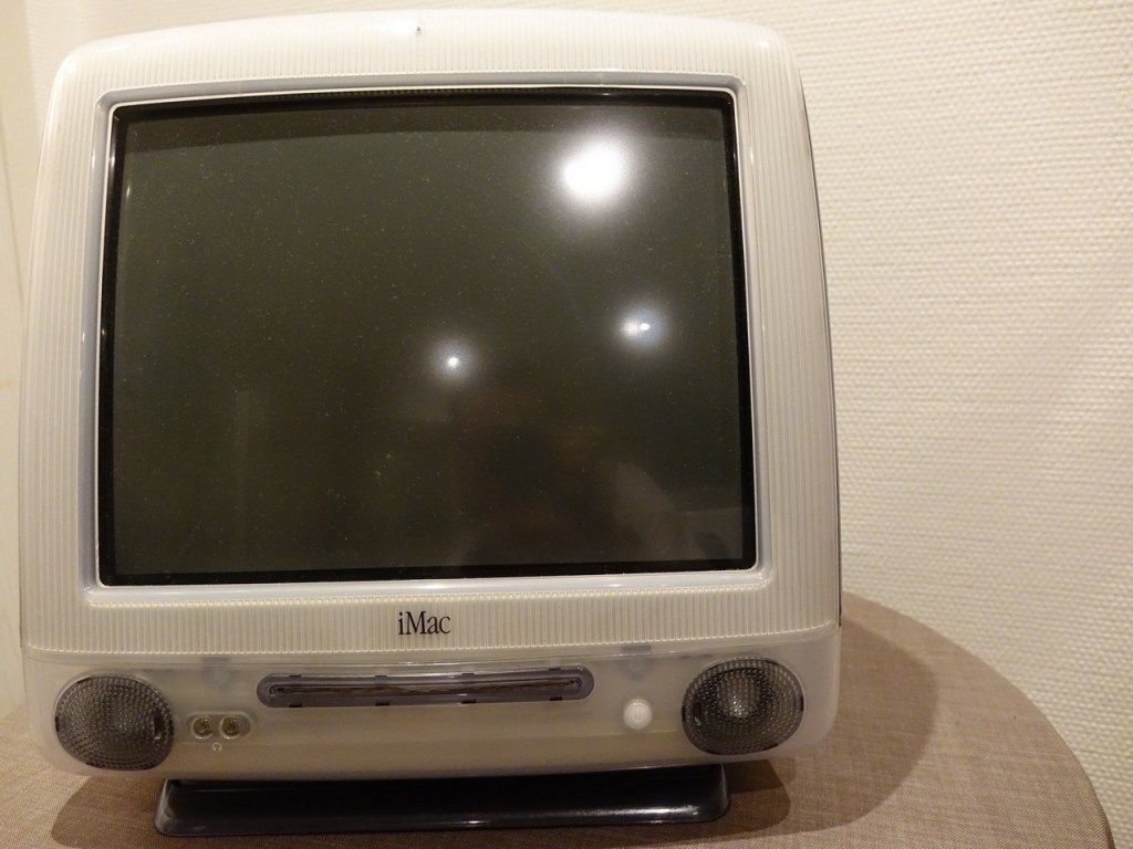 Computermuseum: Apple iMac G3 from 2000